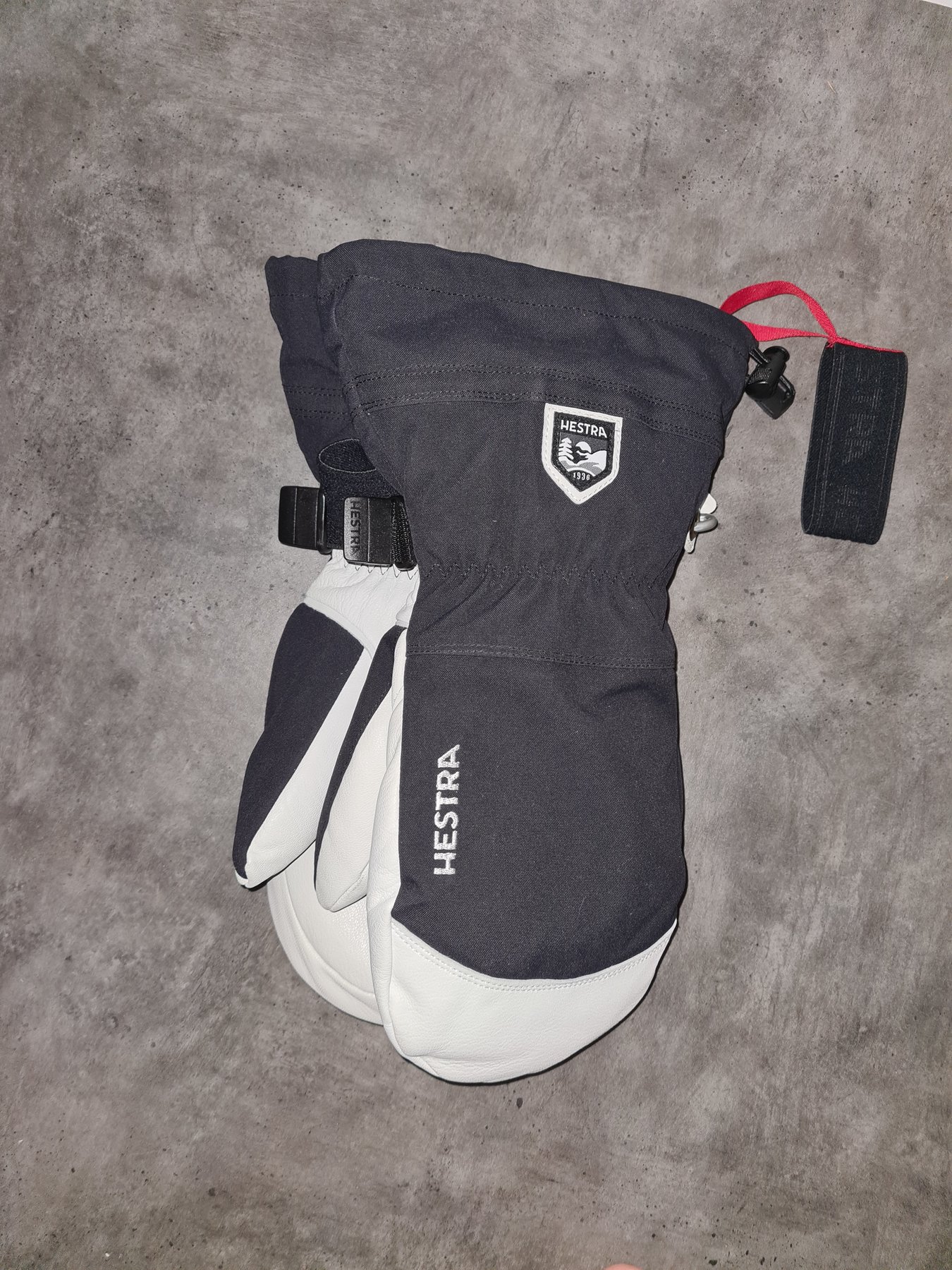 Säljes: Helt nya Hestra Army Leather Heli Ski Mitt STORLEK 11 - Freeride