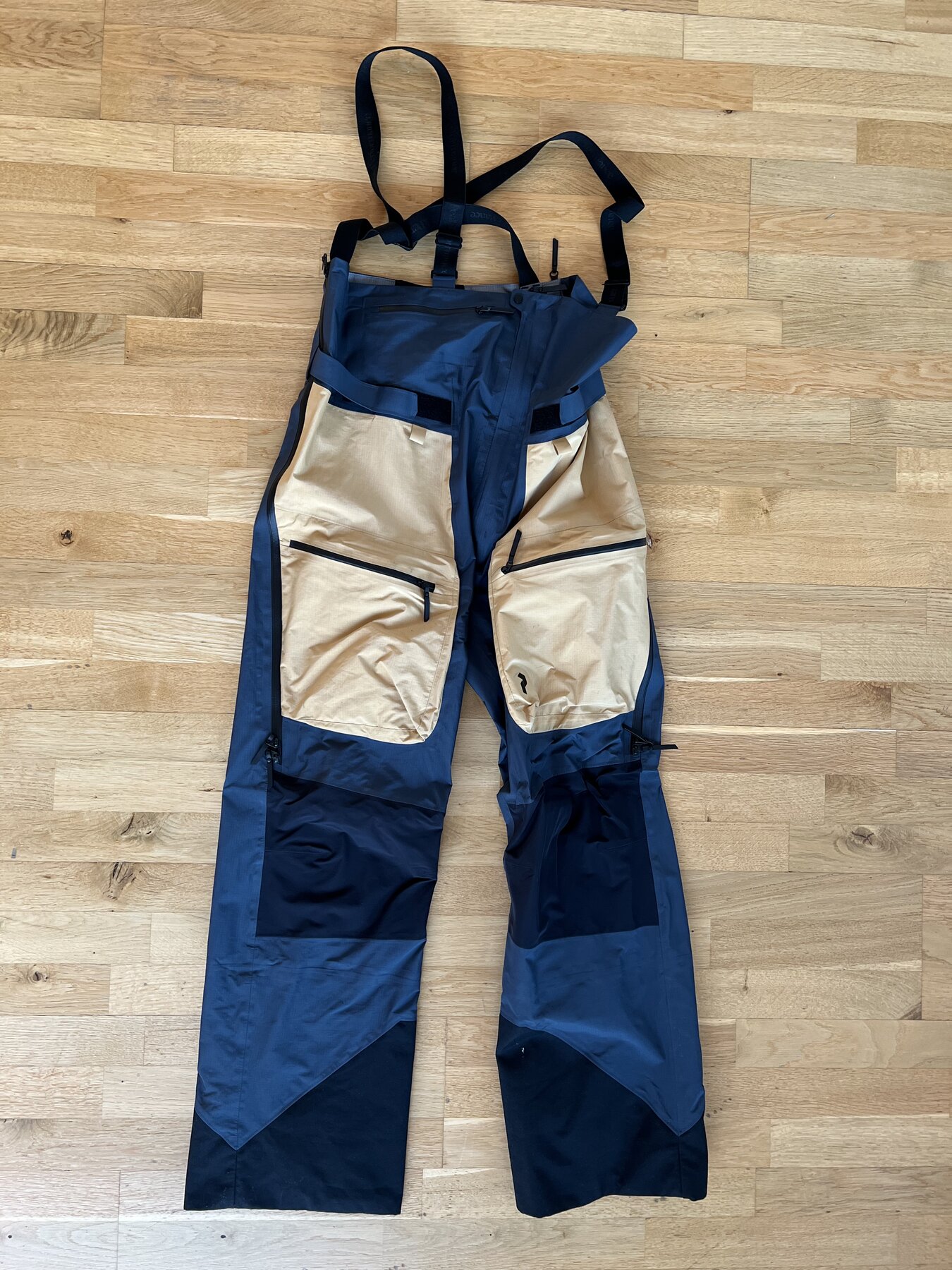 Säljes: Peak performance Vertical Pro skidbyxor BIB stl XL - Freeride