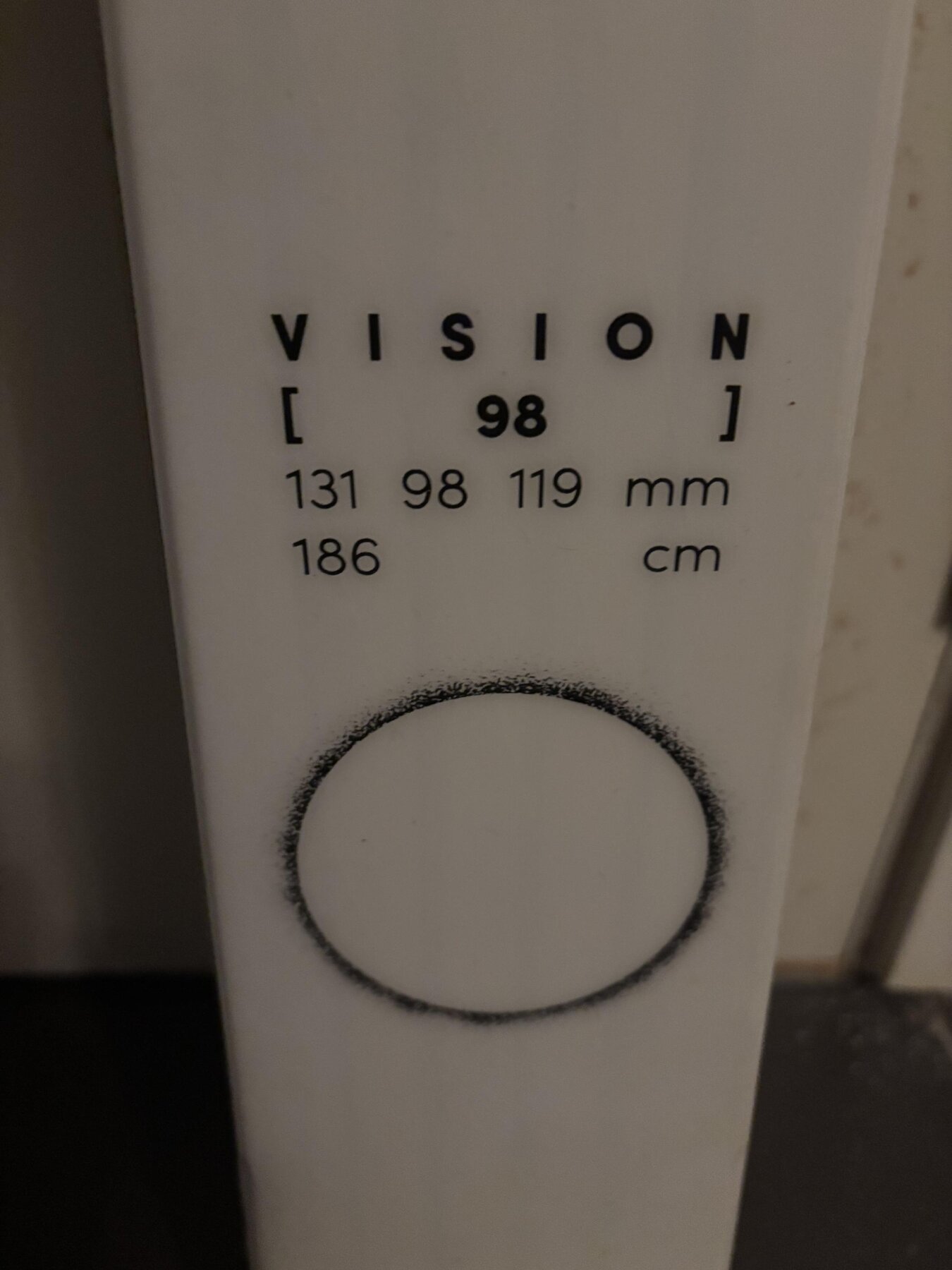 Säljes: Line Vision 98 (186) med Salomon MTN Pure - NYSKICK - Freeride