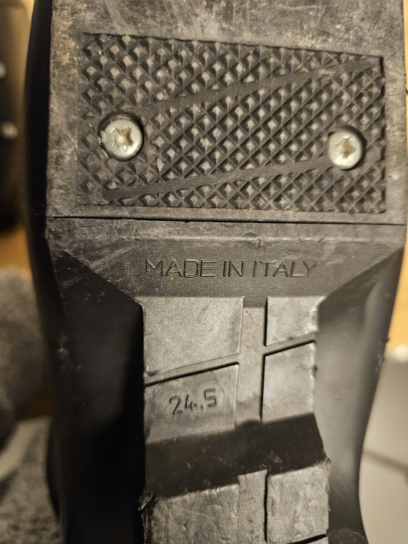 Säljes: Fischer 110 Vacuum Full Fit Storlek 24.5 - Freeride