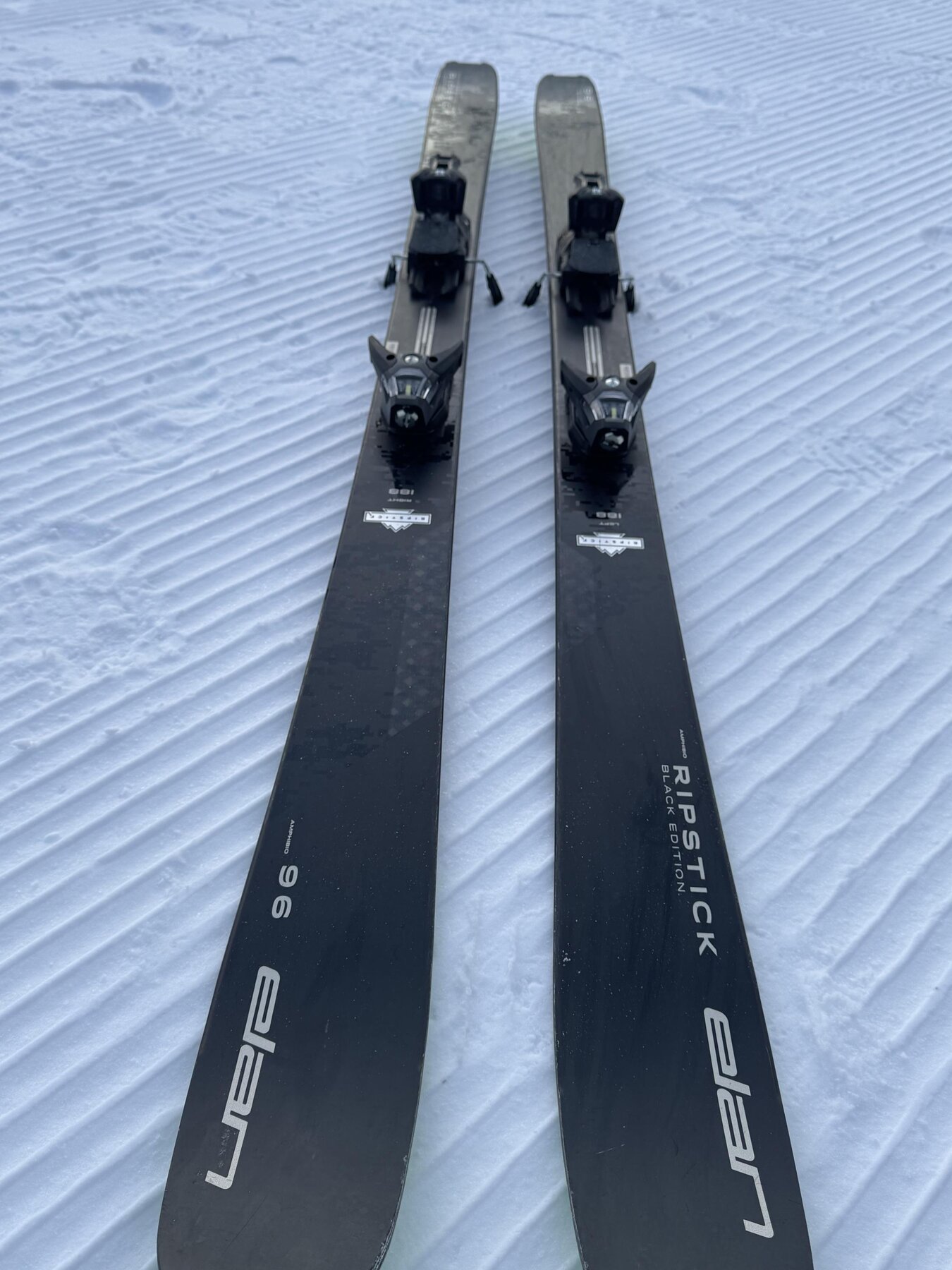 Säljes: Elan Ripstick 96 Black edition - Freeride