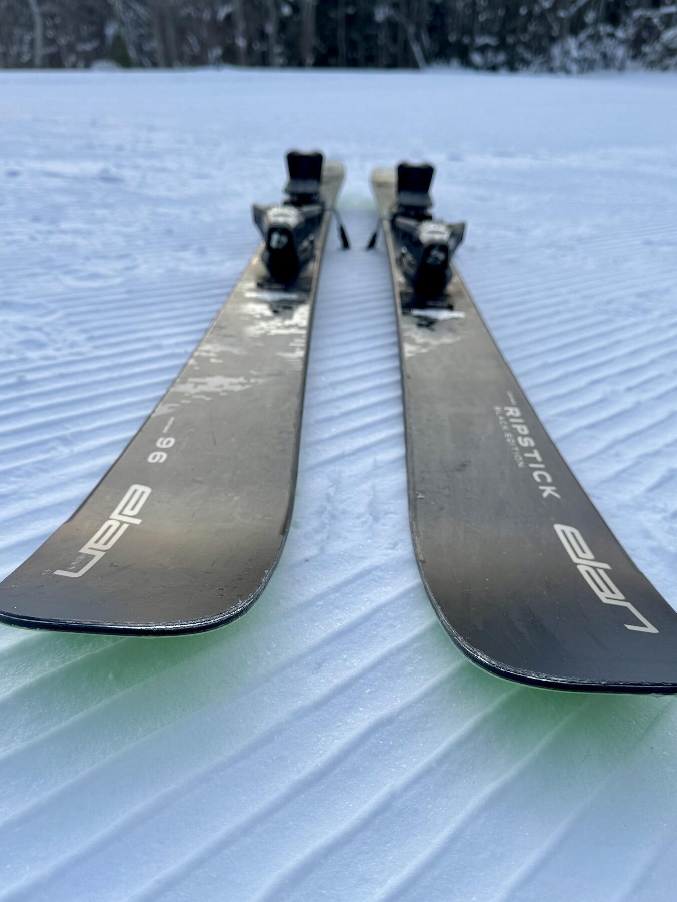 Säljes: Elan Ripstick 96 Black edition - Freeride