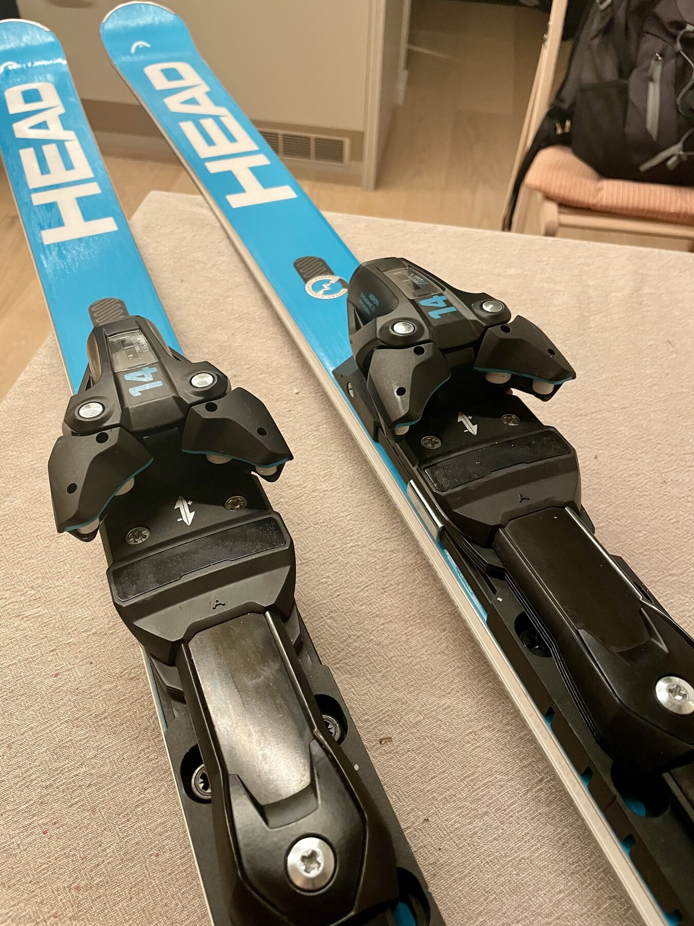 Säljes: Head Worldcup Rebels E-Speed Pro 23/24 180cm Avancerade ...